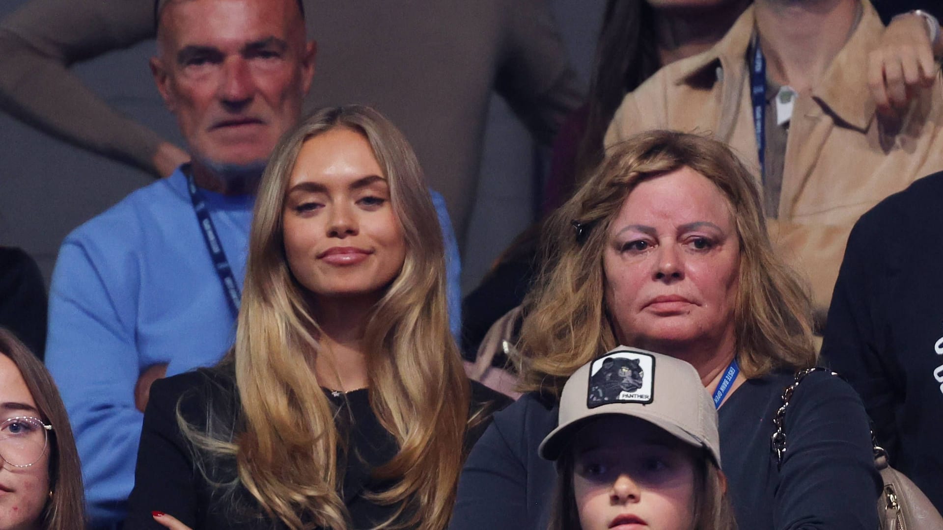 Schumacher-Ex Hasanovic aux côtés de la mère d'une star du tennis | LesNews