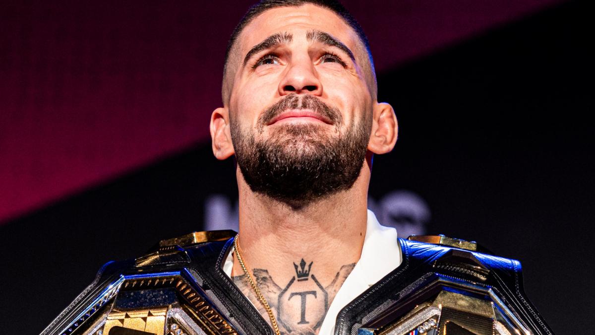 Ilia Topuria annonce qu'il ne combattra pas au premier trimestre de ...