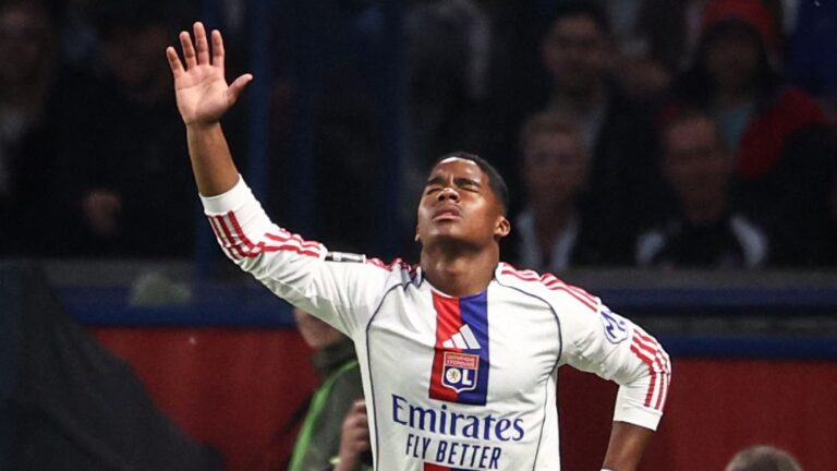 VIDEO : Un scandale ! Endrick danse devant les ultras du PSG après ...